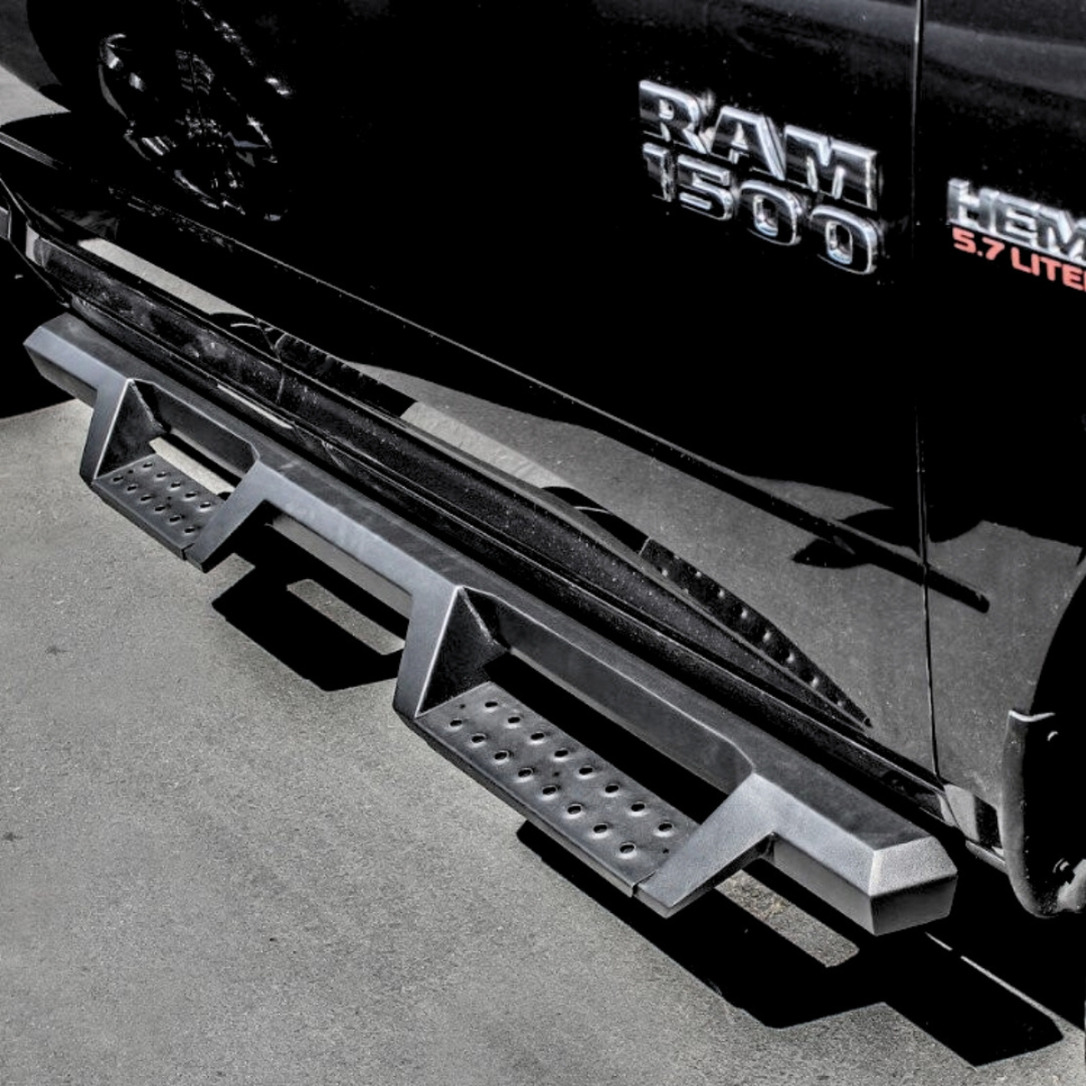 Running Boards & Steps – Page 2 – Universal Truck Accessories